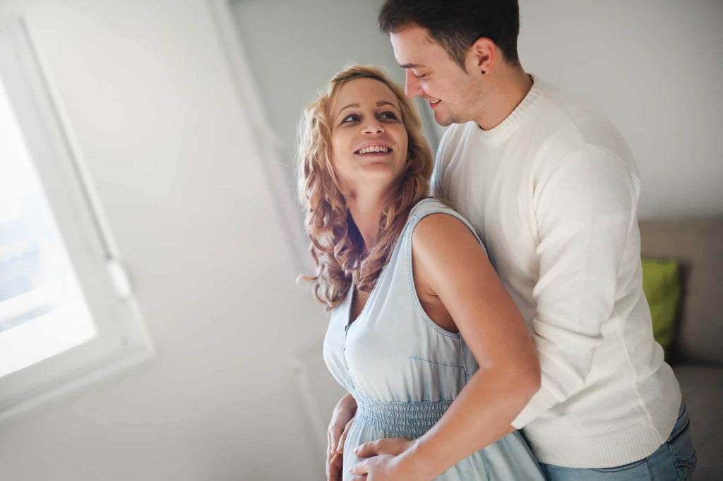 5 Signs to Tell You're In Labor | Bellefit Maternity | Bellefit Blogs